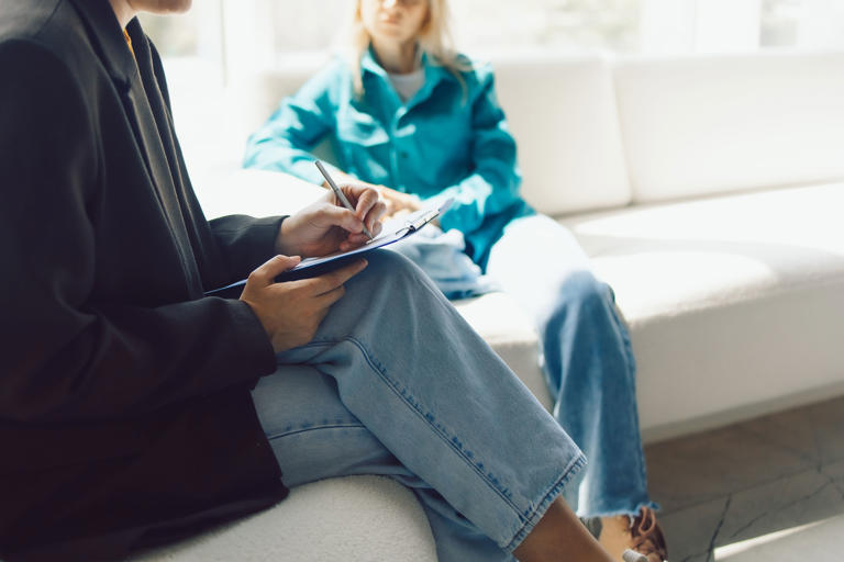 These Are 9 Major Indicators Of Autism In Adults That Often Go ...