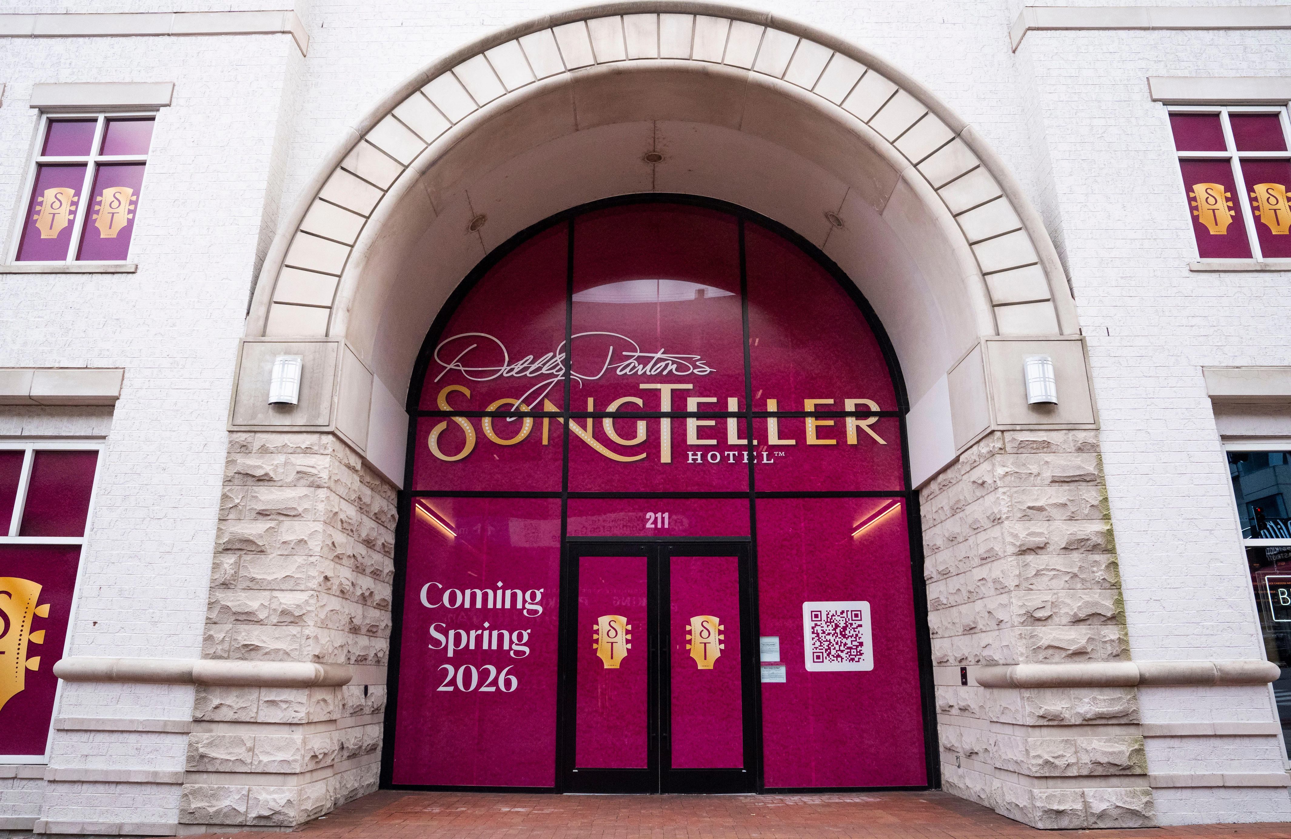 Book your stay at Dolly Parton’s Songteller Hotel in Nashville