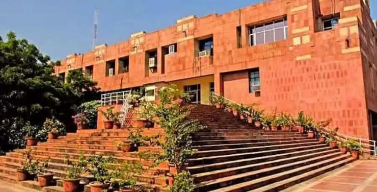 JNU students enraged over facial recognition system, research scholar ...