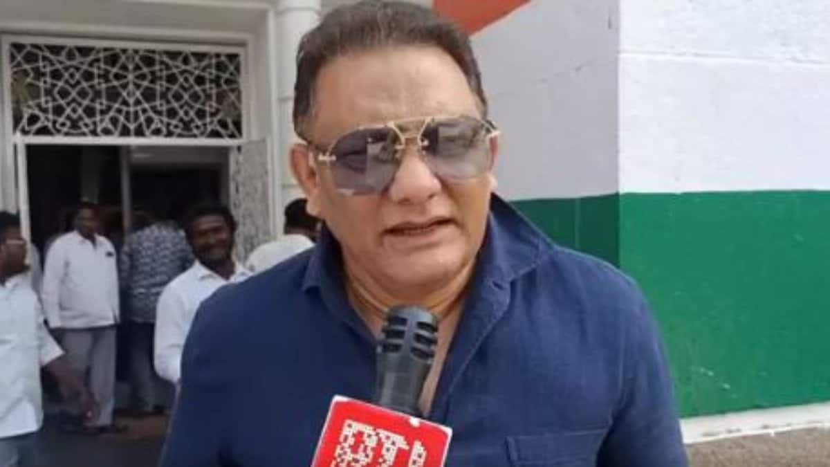 Azharuddin sworn in as Telangana cabinet minister