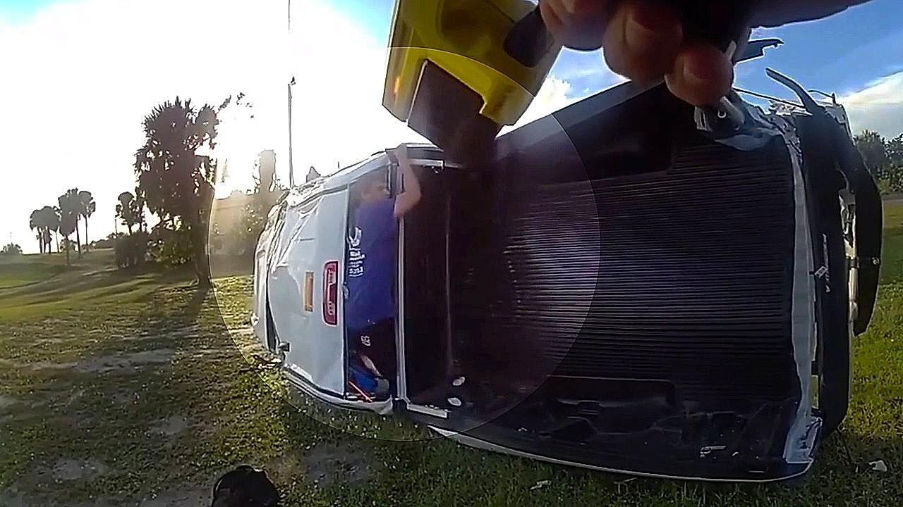 Driver arrested after wild parking lot crash in Florida