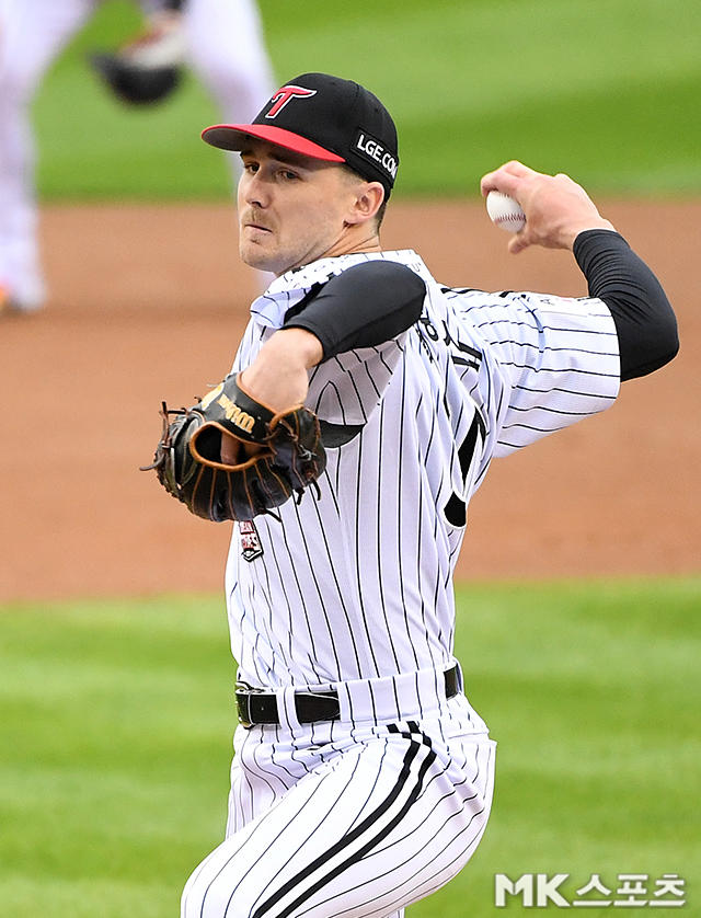 ‘오늘 끝낸다!’ LG, KS 5차전 선발 명단 공개…4차전과 동일+톨허스트 선봉장 [KS5 현장]