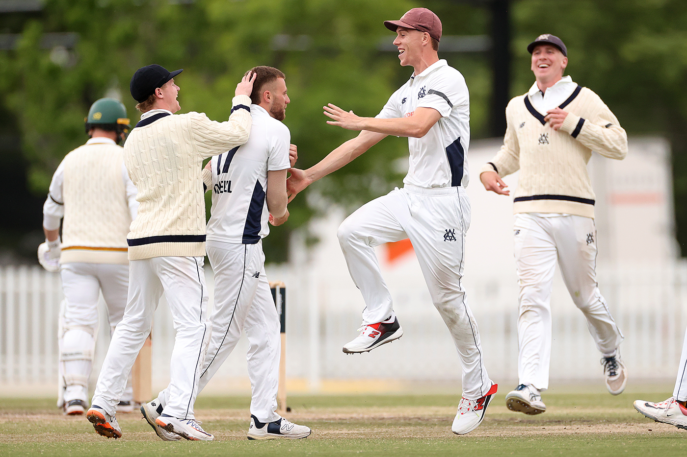 Webster falls cheaply as O'Neill stars in Victoria's victory