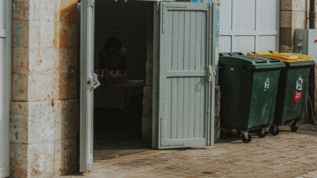 Pizza Man Shares Touching Note For People Eating From His Restaurant's ...