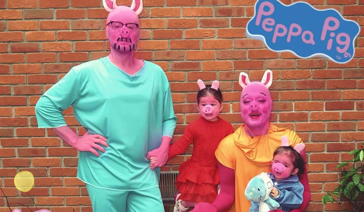 Everybody else go home! Brian and Arthur have already won Halloween ...