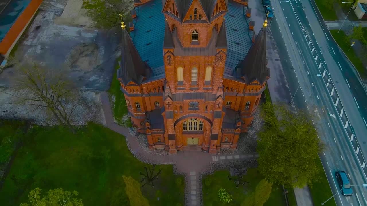 Tartu Drone Tour: The Center of Estonian Culture