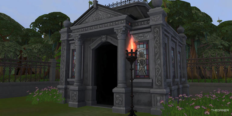 How to get rewards from the crypts in The Sims 4: Life & Death