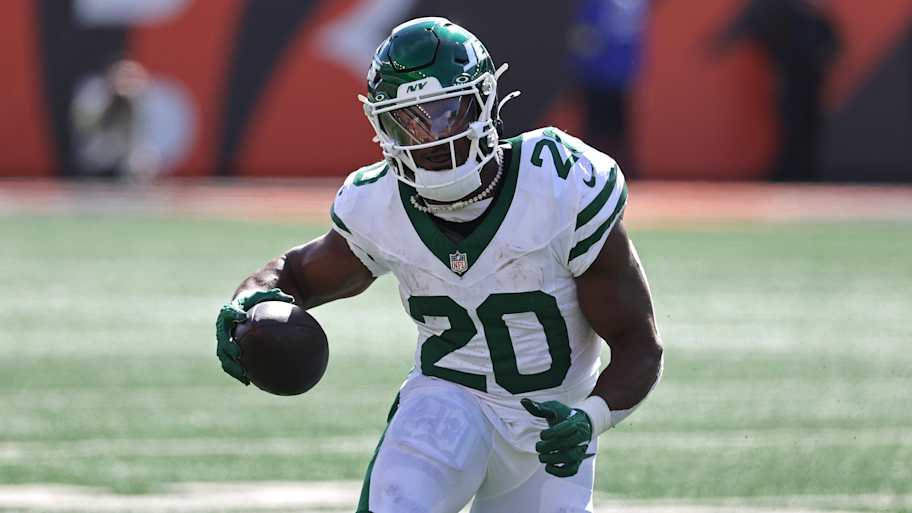 NFL Mock Trade: Chiefs Strike Deal With Jets For RB Breece Hall