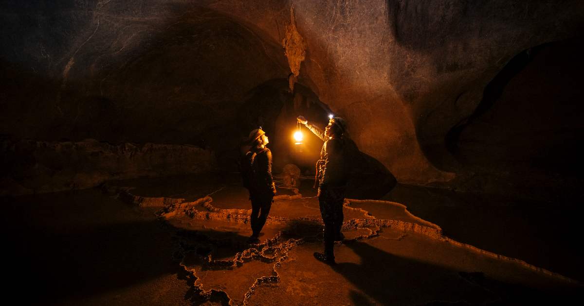Ancient 'Crayons' Used by Neanderthals Reveal Surprising Truth About ...