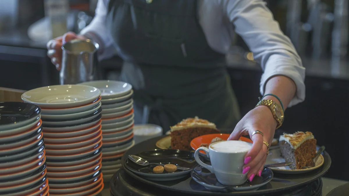 Los sindicatos piden una subida del SMI del 7,5% en 2026, hasta los 1.273 euros brutos al mes