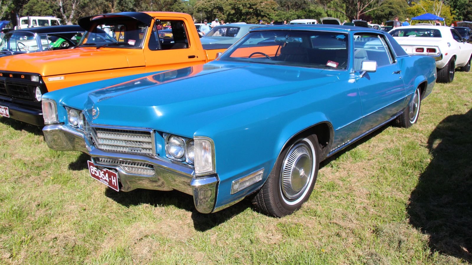 10 Times Automakers Stuffed Absurdly Huge Engines Into Muscle Cars