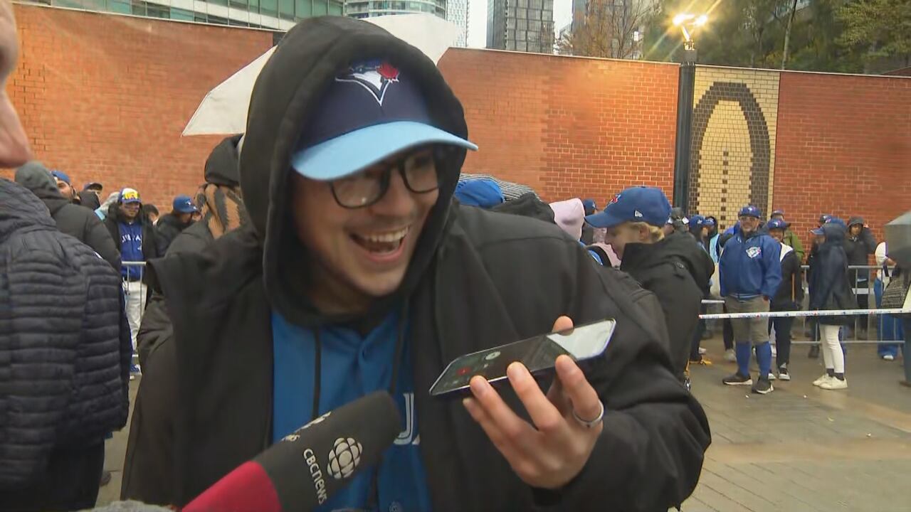 'A special moment': Fans, city amped up with Toronto Blue Jays on cusp ...