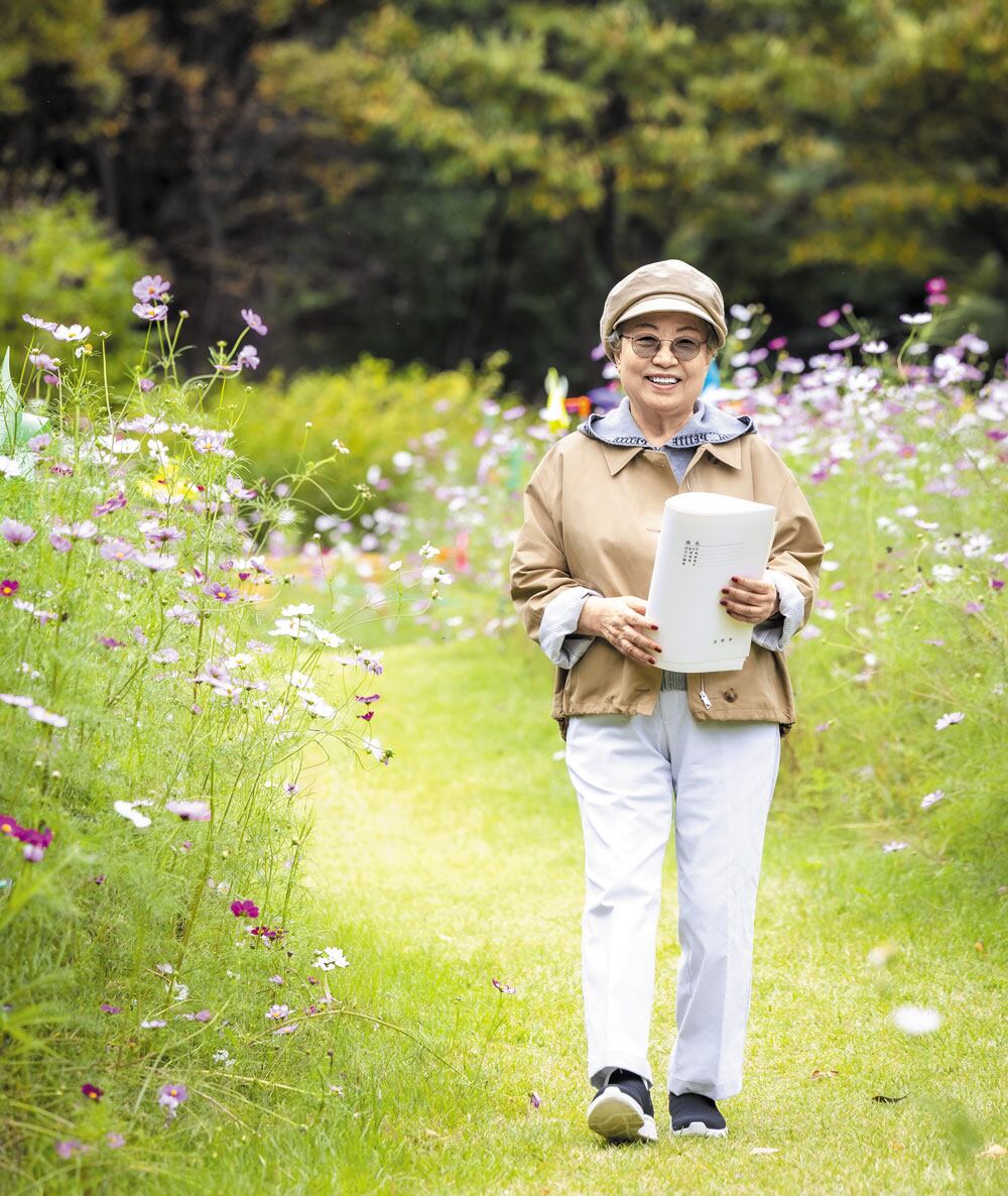 Yang In-ja: Lyricist Behind 'Kilimanjaro Leopard' and 'Tatatata'