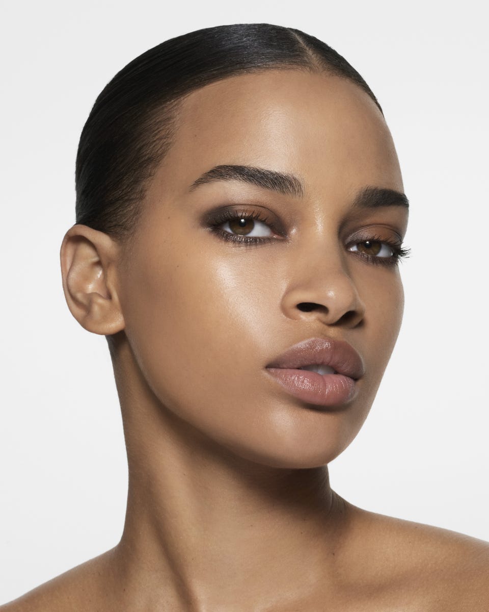 Victoria Beckham Confirms Brown Is The New Black With New Cocoa Make-Up ...