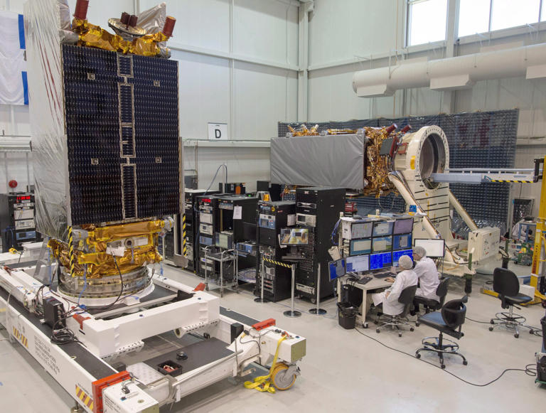MDA Space stock wobbles day after steep drop; investors fear loss of ...