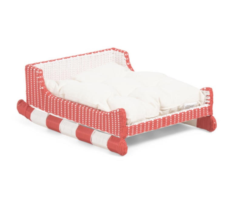 T.J. Maxx’s Christmas Sleigh Pet Bed Is Straight Out of Santa’s Workshop