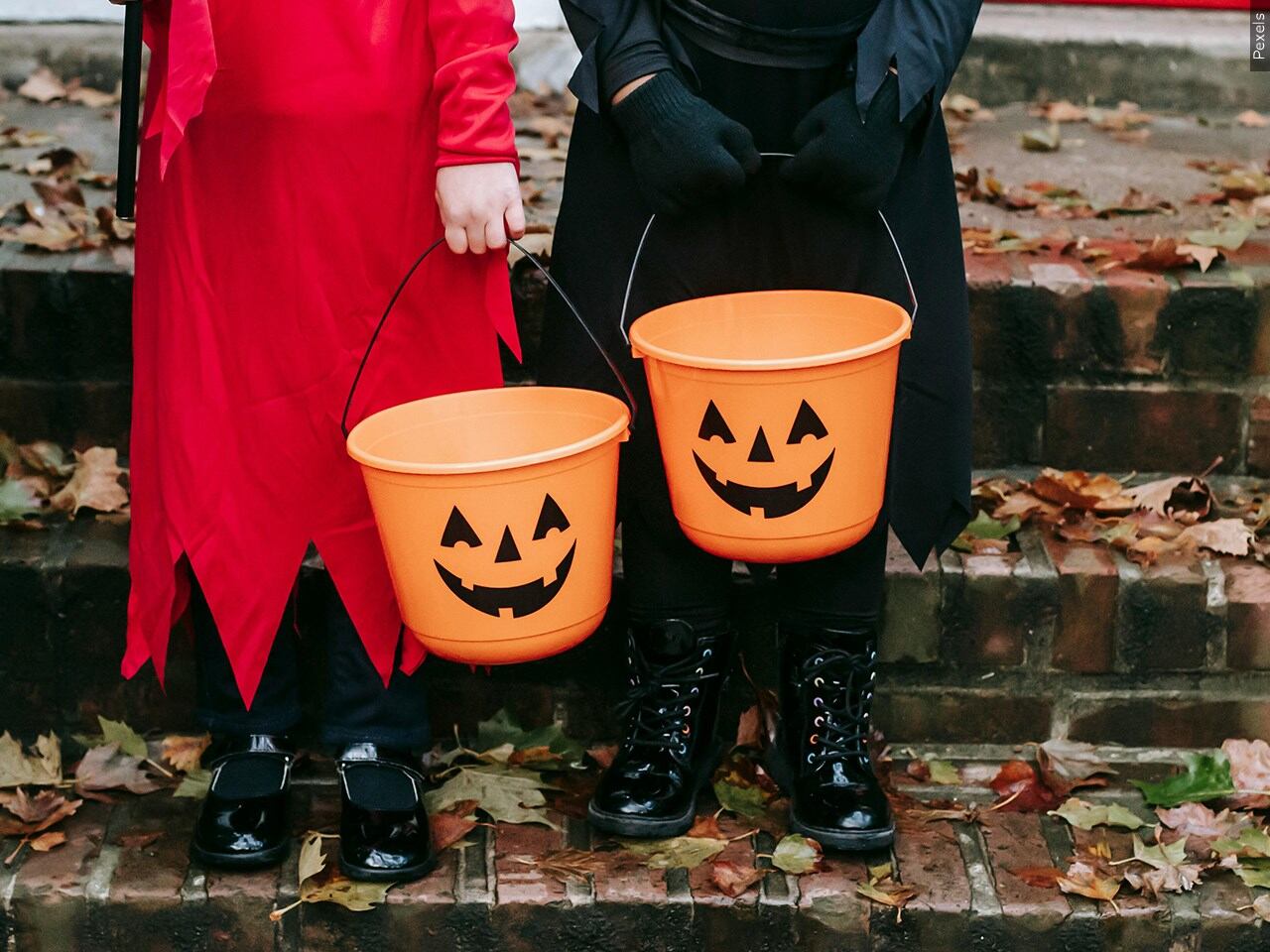 Sheriff’s office offers safety tips for trick-or-treating in Lancaster ...