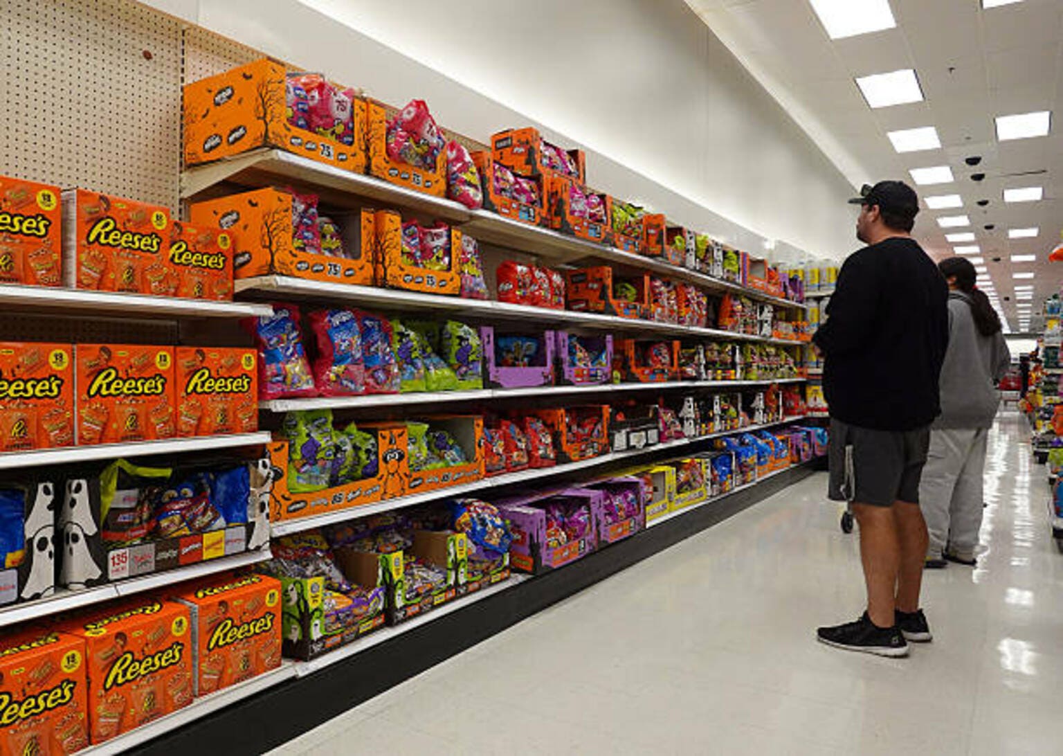 More candy discounts ahead of Halloween, but consumers remain wary