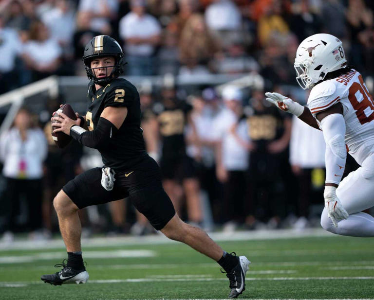 We asked a Vanderbilt beat writer about Diego Pavia, SEC baseball