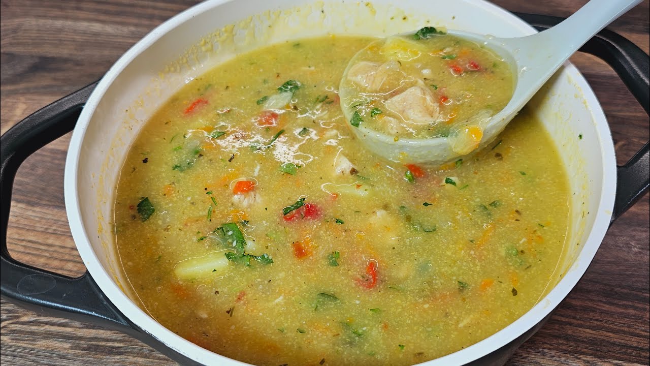 Mais Suppe! Fügen Sie der Suppe Maisgrieß hinzu, und alle werden ...