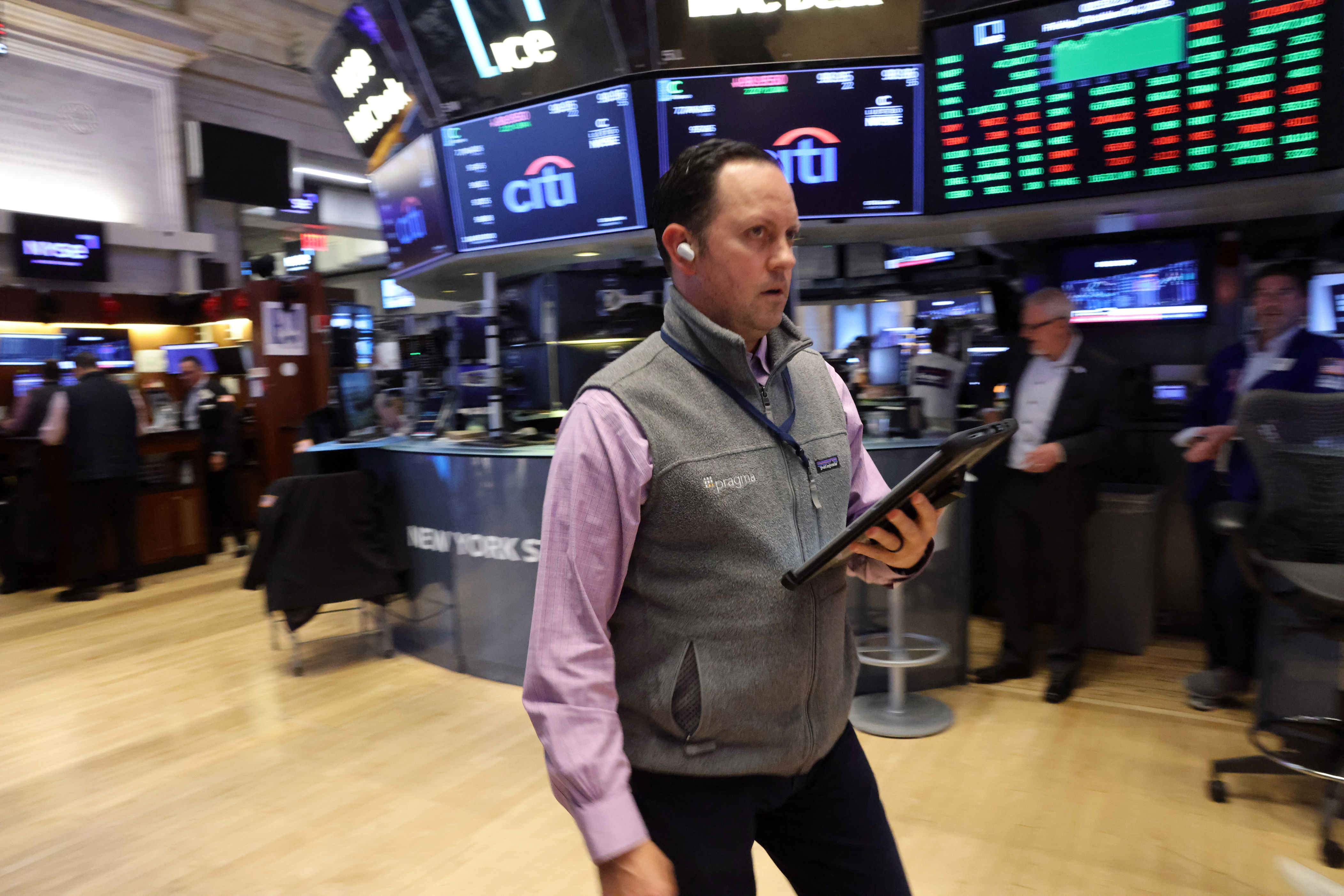 The job market is getting worse. So why are stocks booming?