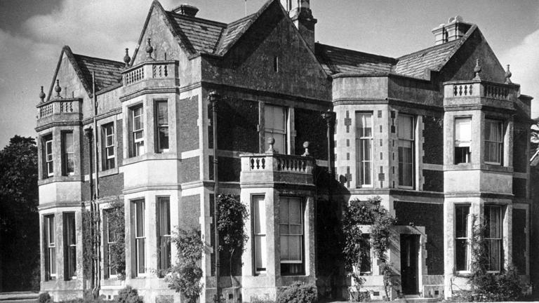 Where might Andrew live on the Sandringham estate?