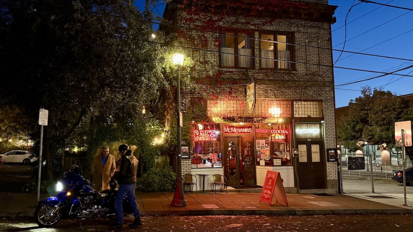 Drink with ghosts at these haunted Portland bars