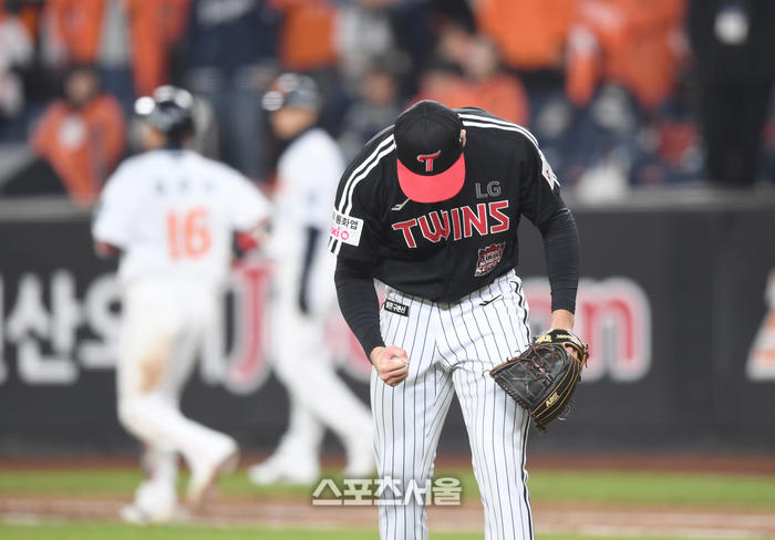 ‘LG 찾던 1선발의 모습’ 톨허스트, 7이닝 1실점 ‘호투’→‘2년 만의 통합 우승’ 확정 지었다 [KS5]