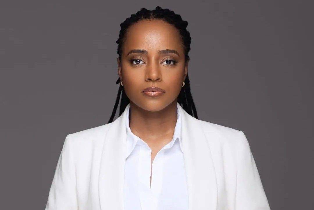 Formada em Ciência Política, rainha do rap em Angola: quem é Eva ...