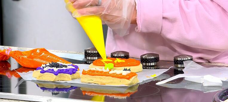 Heidi’s Darn Good Cookies Brings Sweet Halloween Fun to the Studio