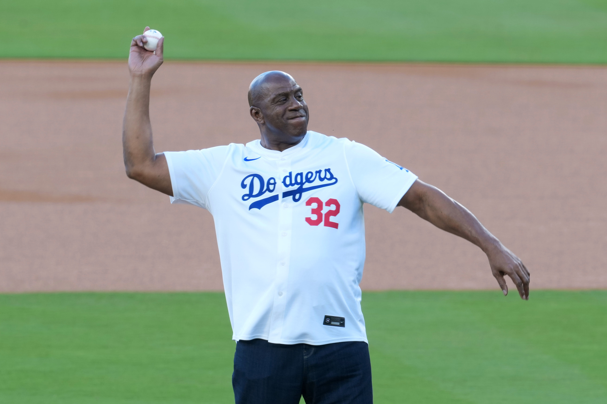 Magic Johnson To Serve As Grand Marshal In 137th Rose Parade
