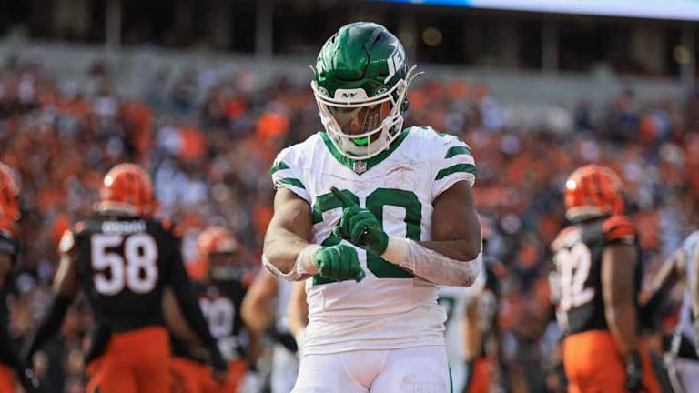 NFL Mock Trade: Chiefs Strike Deal With Jets For RB Breece Hall
