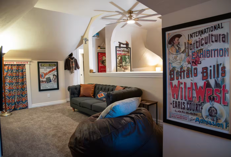 This Oklahoma Airbnb Is Like Stepping onto the Set of A Christmas Story