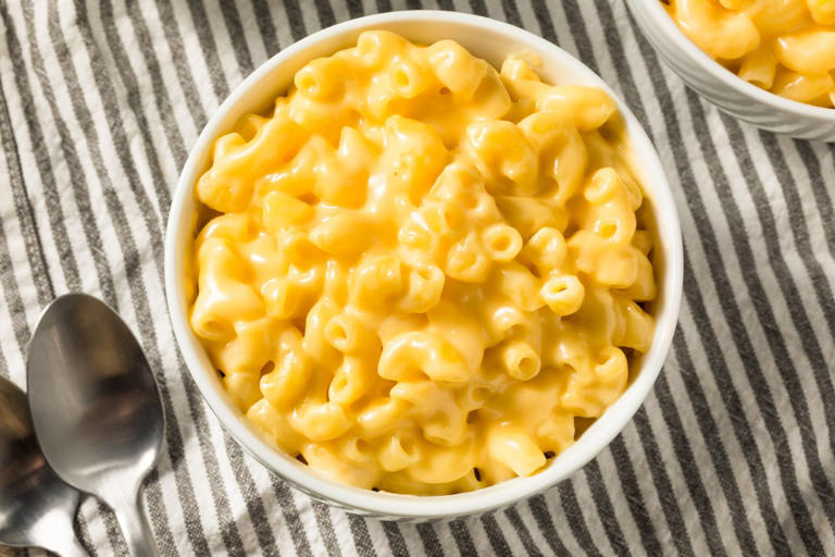 Just 1 Teaspoon of This Ingredient Makes Boxed Mac and Cheese Taste ...