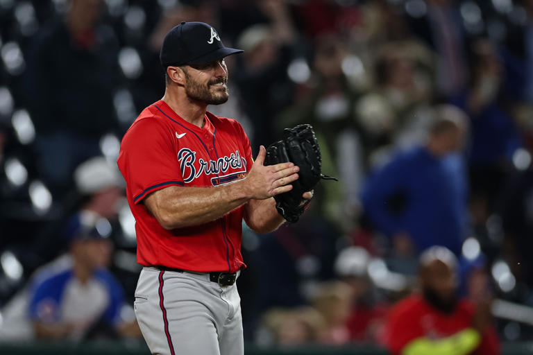 Braves shockingly sever ties with 0.76 ERA pitcher acquired in trade