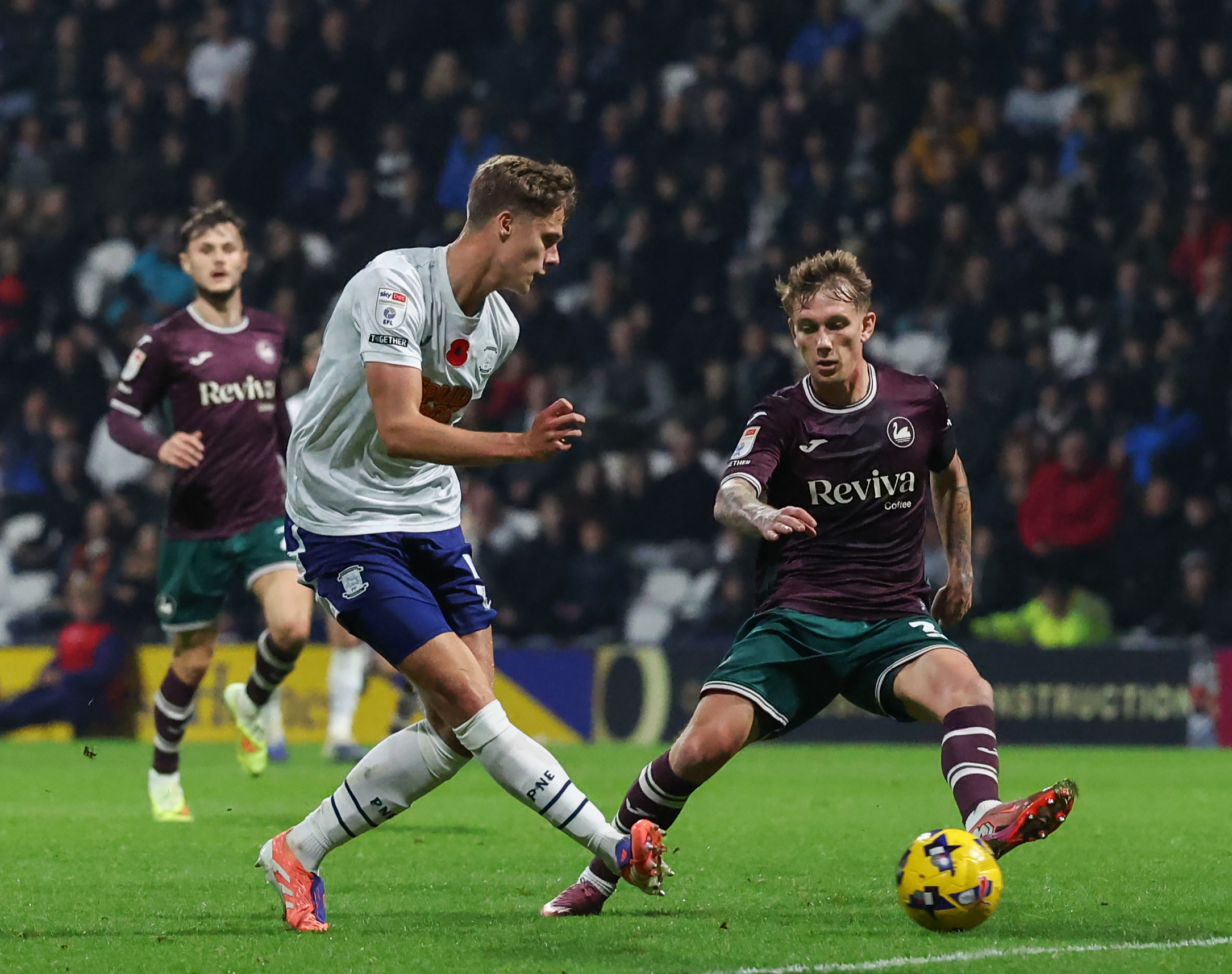 Everton sent wry transfer message by Preston North End coach as ...