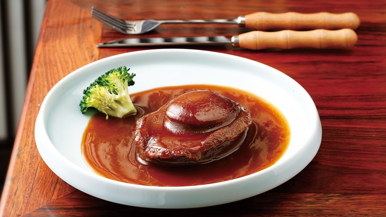 What Exactly Is Abalone And How Do You Eat It?