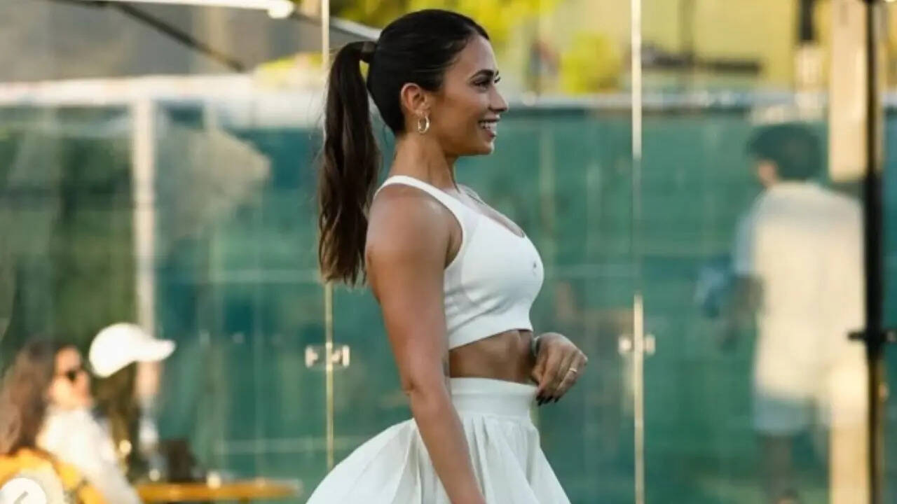 Lionel Messi’s Wife Antonela Roccuzzo Sets the Padel Community Abuzz in ...