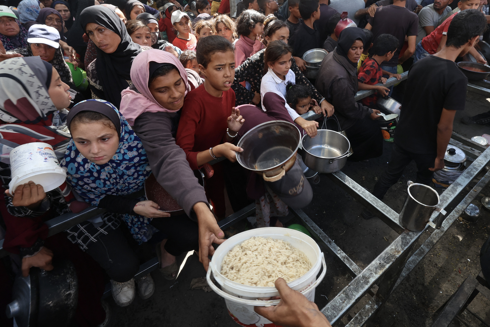 Hunger Crisis in Gaza: Shortages of Food and Medicine Despite Ceasefire