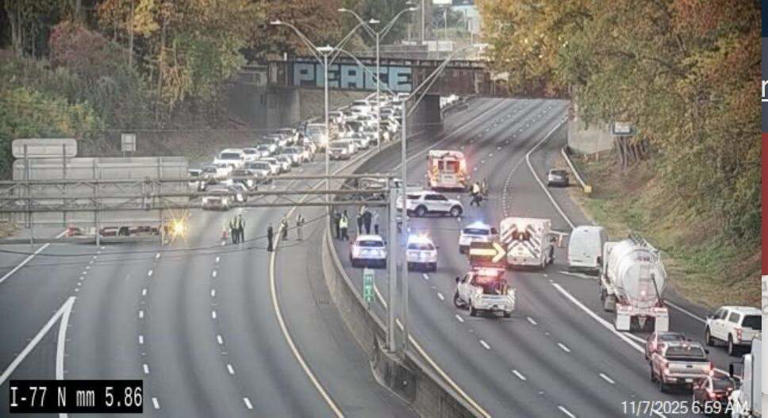 I-77 closed at Billy Graham Parkway, utility lines down after crash