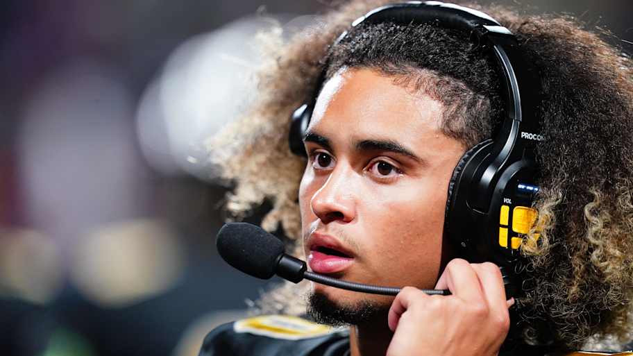 What Deion Sanders Said About JuJu Lewis Ahead of His First College ...