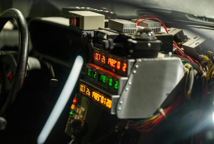 10 Theories About The Time Traveler Who Claimed To Be From 2036