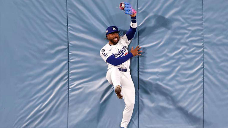 Dodgers division rival wastes no time swiping World Series-winning ...