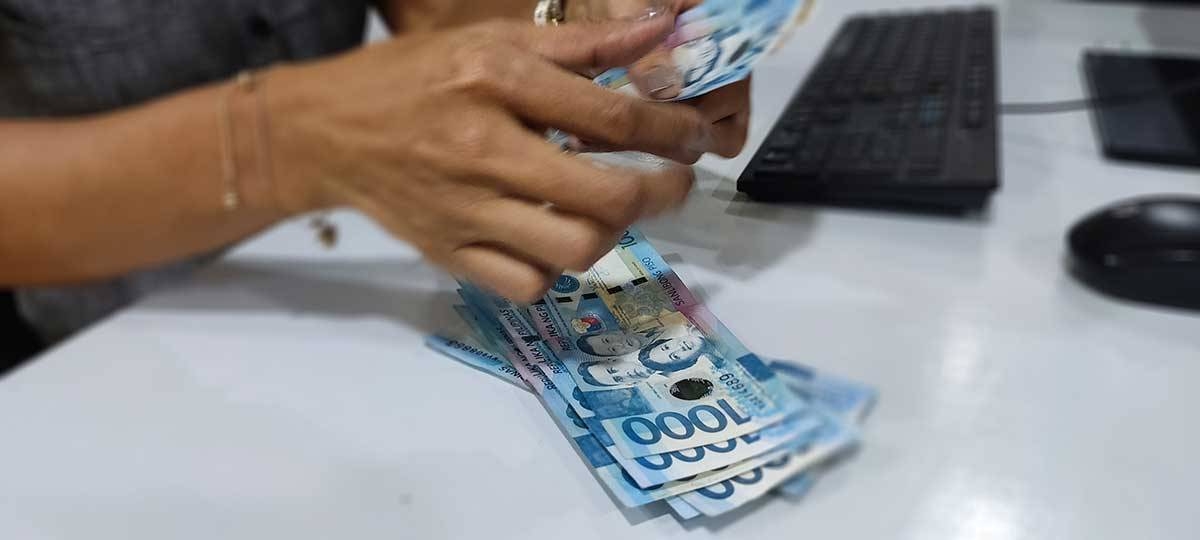 Peso back in P59:$1 territory; PSEi plunges