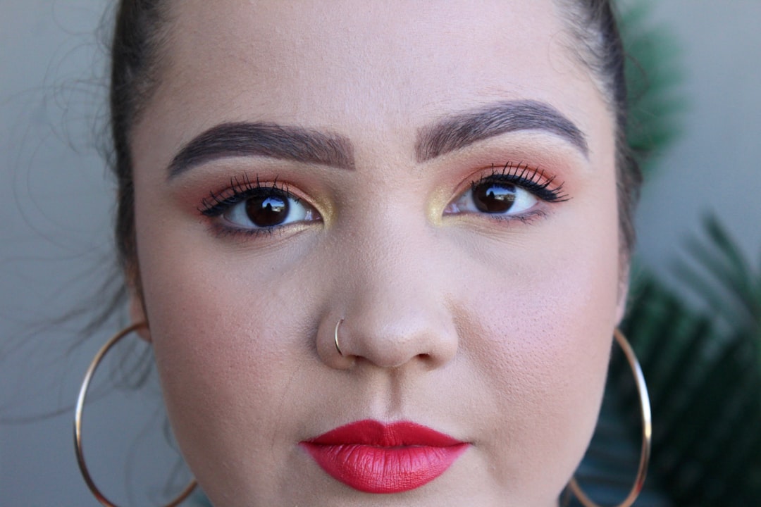 9 Makeup Tricks That Define Fuller Features Without Overdoing It