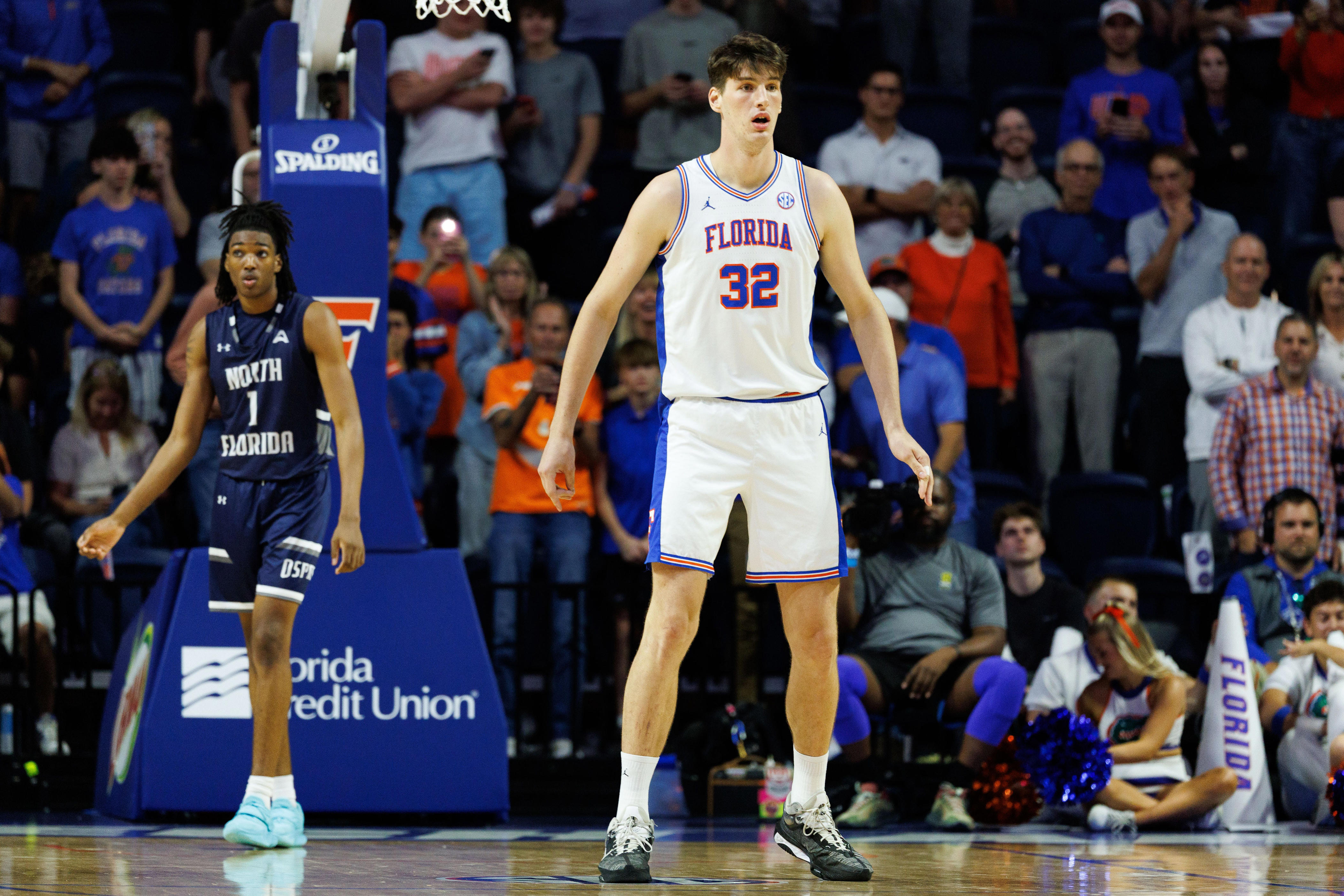 Florida Gators 7-foot-9 center Olivier Rioux debuts, sets college ...