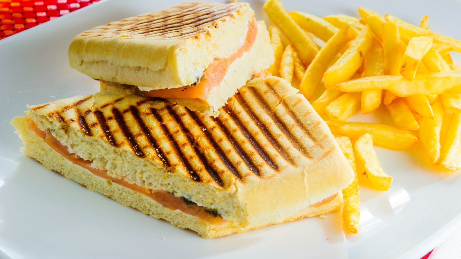 14 Weird Sandwiches We Actually Ate (And Can’t Believe Were Ever Popular)