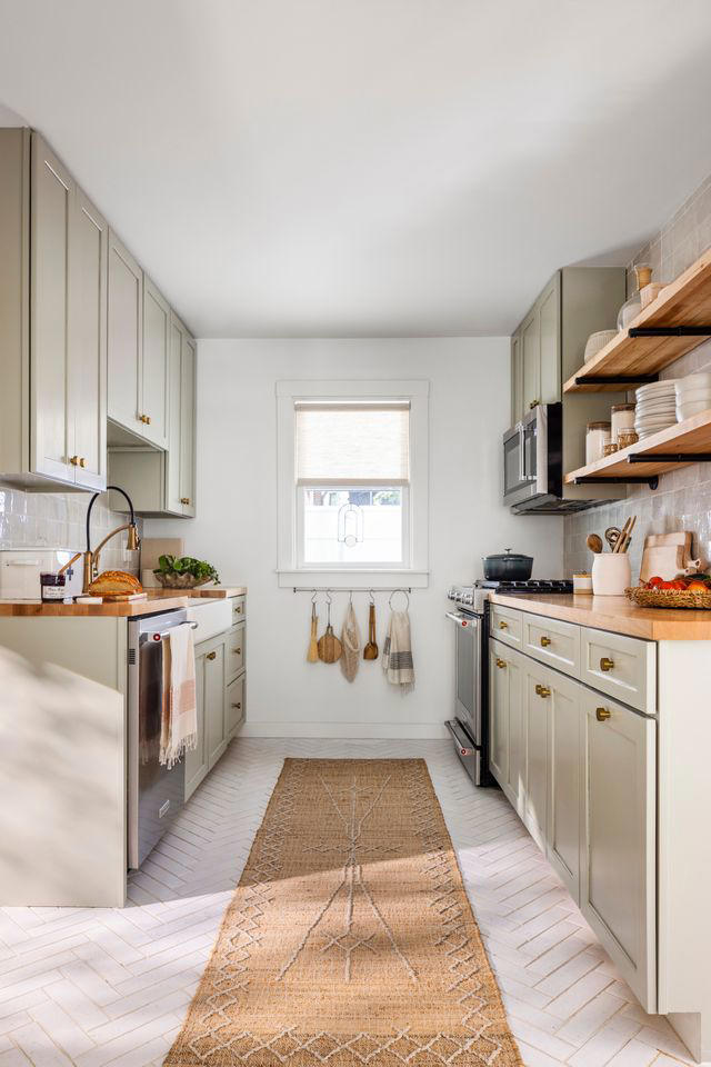 5 kitchen floor plans to help you take on a remodel with confidence