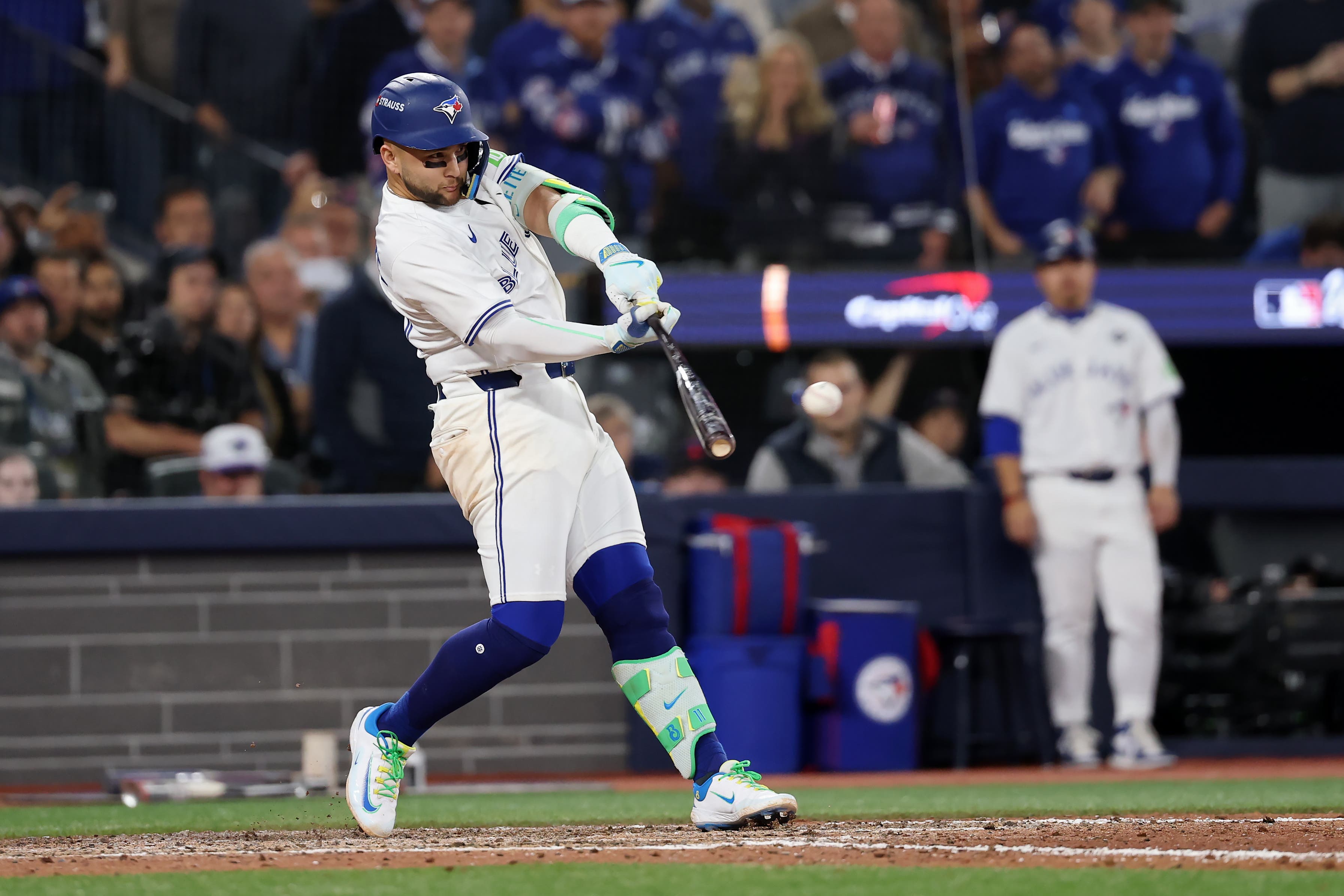 Blue Jays superstar projected to sign massive 10-year, $240 million deal