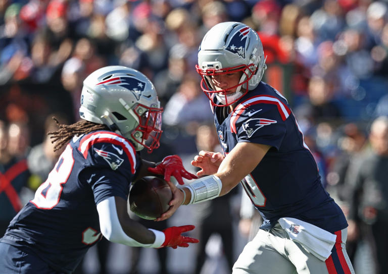 Patriots rule out three starters for Week 10 game vs. Buccaneers